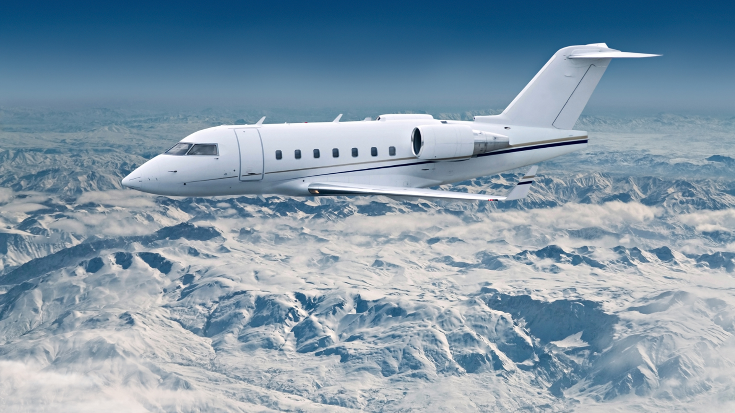 Travelling in Style: The Alps by Private Jet | Oxford Ski Company